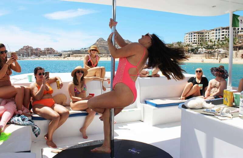 BACHELORETTE PARTY BOAT | Pole Dance Private Charter Boat - Practical Details and Tips