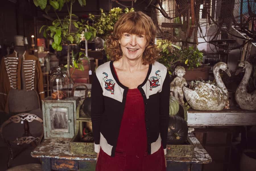 Ballarat: Vintage Fashion Shopping Tour with Coffee & Bubbly - An In-Depth Look at the Vintage Fashion Tour