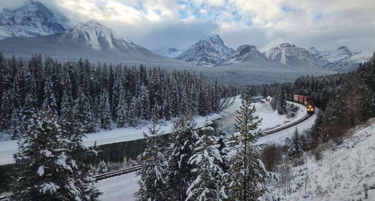 Banff/Canmore: Lake Louise & Johnston Canyon - Overview of the Tour Experience