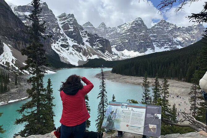Banff/Canmore: Moraine Lake and Lake Louise Shuttle-90m each lake - Why This Tour Offers Great Value