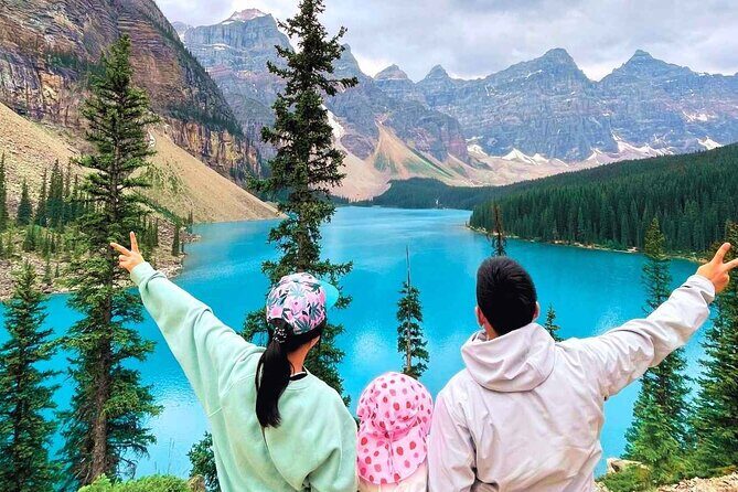 Banff/Canmore Moraine Lake & Lake Louise Hike, Canoe or Sightsee - What Makes This Tour Stand Out?