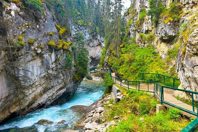 Banff Highlights Tour Louise, Johnston and Minnewanka Shared Tour - Transport and Group Size