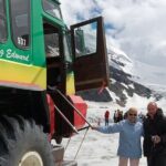 Banff Lake Louise Excursion - 3-Day Calgary To Vancouver Bus Tour - An In-Depth Look at the Tour Experience