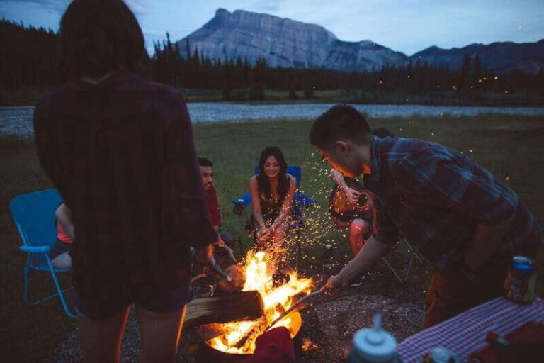 Banff: REMOTE Campfire Experience with Evening Walk - 2hrs - Who Will Love This Experience?