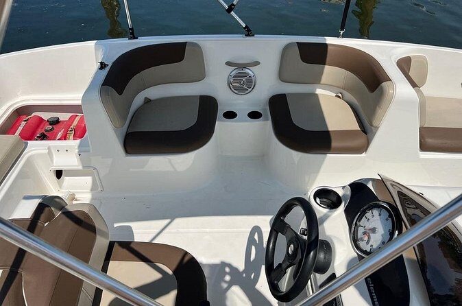 Bayliner Element 60HP Boat - What to Expect from the Itinerary