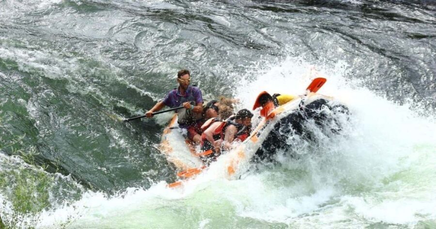 Bend, Oregon: Lower Deschutes River Rafting Tour with Lunch - What Sets This Tour Apart?