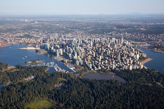 Best Of Vancouver Small-Group Tour w/Capilano + Grouse Mtn Lunch - Crossing the Capilano Suspension Bridge