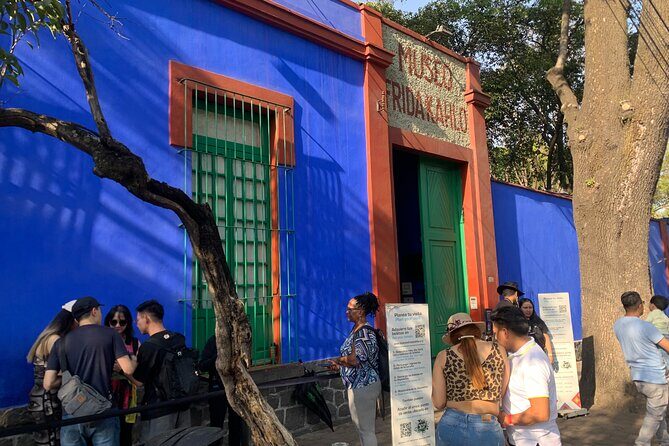 Bike Tour through Colonia Del Valle and Coyoacán / Mexico - Starting Point: Parque Mariscal Sucre in Colonia Del Valle