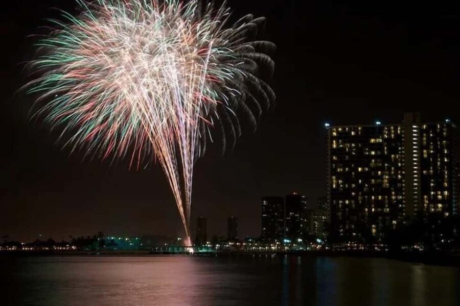 Board from Waikiki Beach: Friday Night Fireworks sail - The Experience in Detail