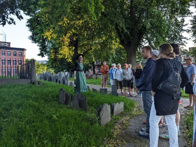 Boston: Ghosts & Gravestones Nightwalk Tour - Who Should Consider This Tour?