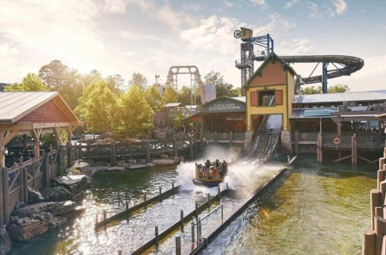 Branson: 1 or 2 Day Silver Dollar City Theme Park Tickets - What to Expect During Your Visit