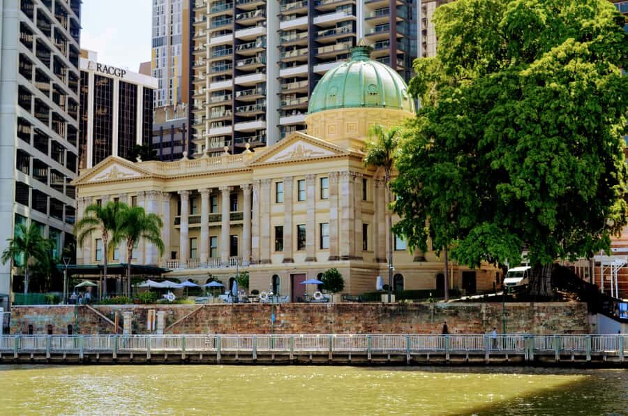 Brisbane: Midday 1.5-Hour Sightseeing Cruise 12.30pm-2.00pm - An Authentic and Relaxing Journey