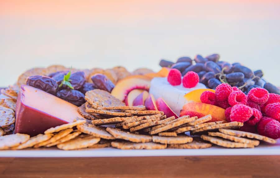 BROOME: SCENIC & PREHISTORIC CRUISE- Wine & Gourmet Platters - Discovering the Dinosaur Footprints