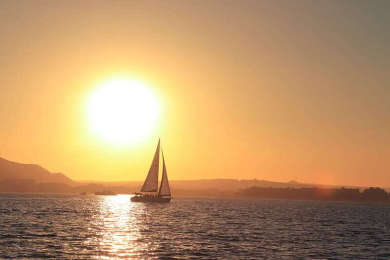Cabo Luxury Sunset Sailing Adventure with Open Bar - What to Expect on Your Sunset Sailing Voyage
