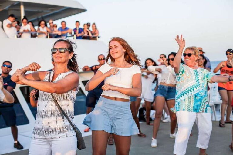 Cabo San Lucas: Sunset Dinner Cruise - Who Should Consider This Tour?