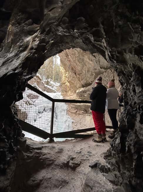 Calgary/Canmore/Banff: BEST of BANFF with LAKES Group Tour - Transportation, Group Size, and Overall Experience