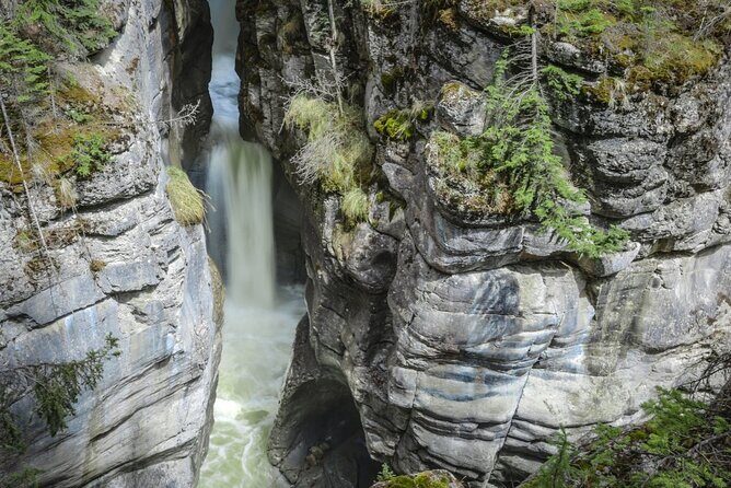 Calgary to Banff & Jasper 3-Day Tour - Day 3: Exploring Banffs Iconic Spots