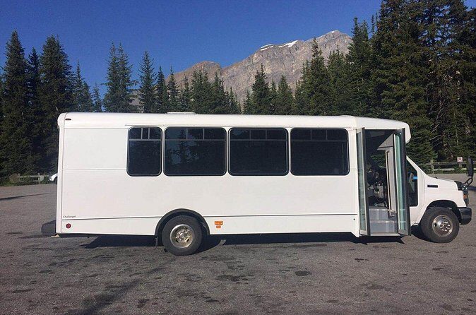 Calgary to Lake Louise private group transfer - A Closer Look at the Calgary to Lake Louise Transfer