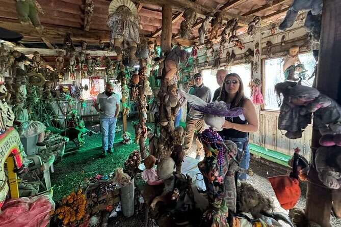 Canals Boat Tour + Doll Island + Ajolote Shrine - FAQ