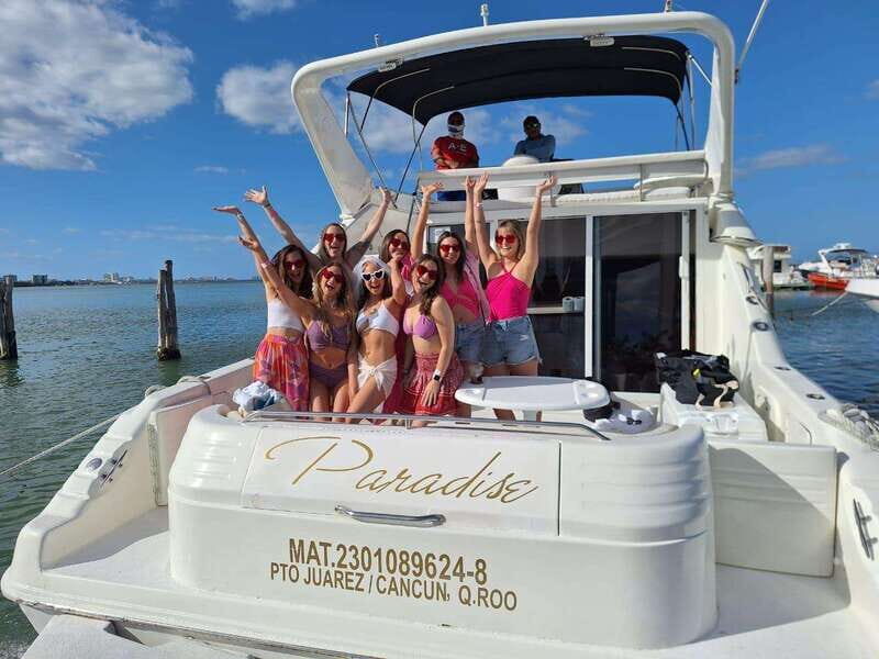 Cancun: Private Luxury 46-Feet Flybridge Yacht Cruise - Who Will Love This Tour?