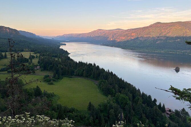 Capture your Oregon Adventures in a Magical Place - Price and Value Analysis