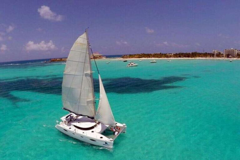 Catamaran party Isla Mujeres with drinks & lunch - What Sets This Tour Apart?