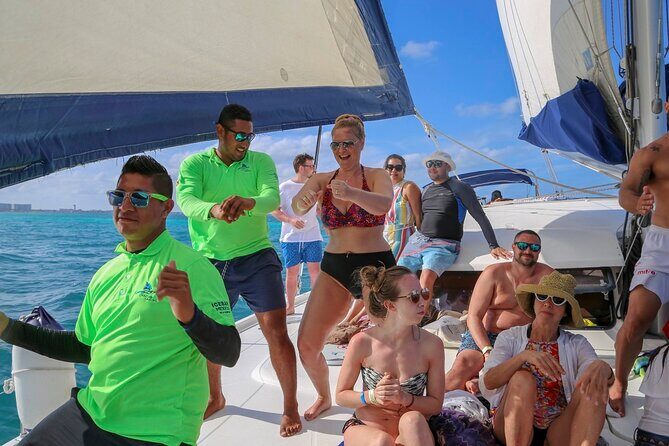 Catamaran to Isla Mujeres with Buffet and Open Bar from Cancun - Who Should Consider This Tour?