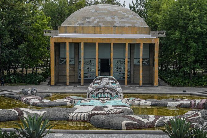 CDMX from Heaven Diego Rivera and Cantina Presidential Mansion - Transportation and Group Size