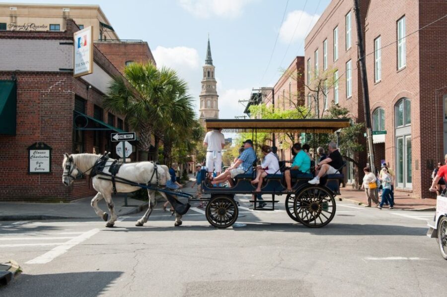 Charleston: Haunted Horse-Drawn Carriage Evening Tour - The Itinerary: What You Can Expect