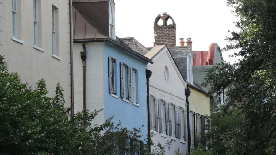 Charleston: Historic Walking Tour with a Local Guide - Exploring Charleston’s Historic Streets