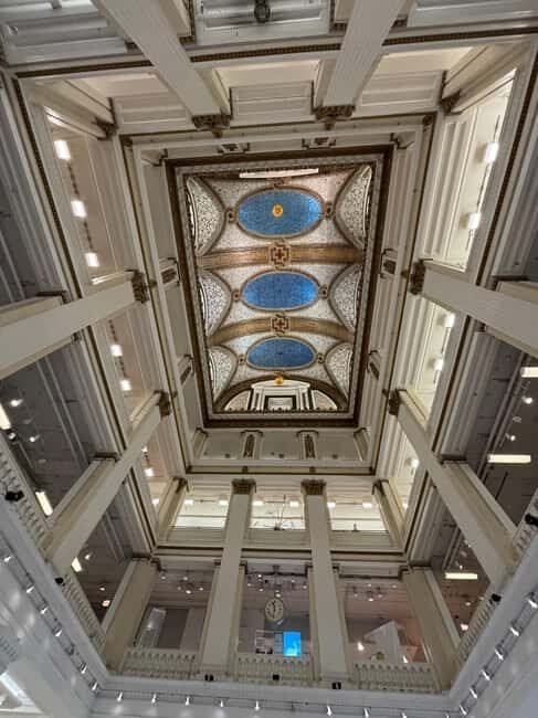 Chicago: Architecture & True Crime History - FAQ