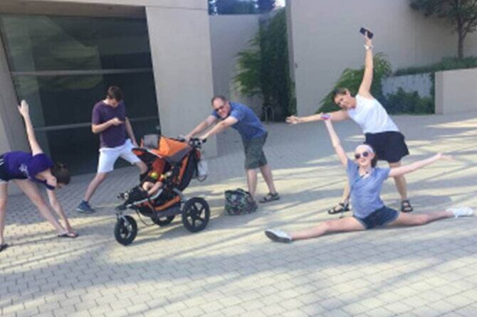 Chicago Bar Crawl: Chi-Town Showdown - Practical Considerations