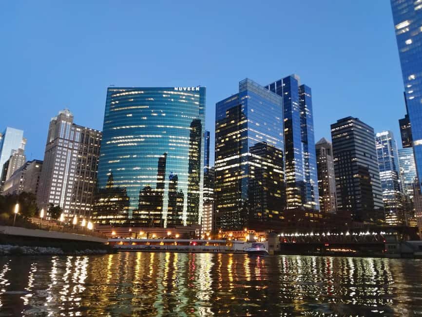 Chicago: Sunset Kayak Tour on the Chicago River - Is This Tour Worth It?