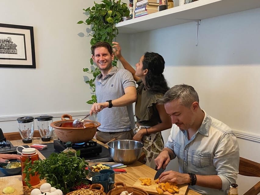 Chile en Nogada: Mexico's Decadent Independence Day Dish - FAQ