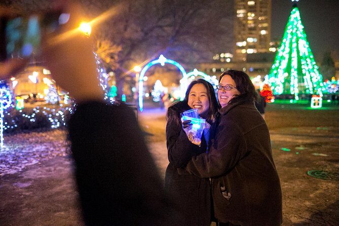 Christmas Past, Present and Future Light Tour in Milwaukee - Who Will Love This Tour?