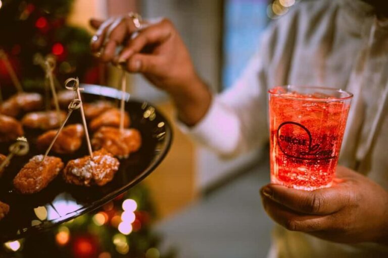 Circle Line: NYC New Year's Eve Fireworks Party Cruise (21+) - Practicalities and Logistics