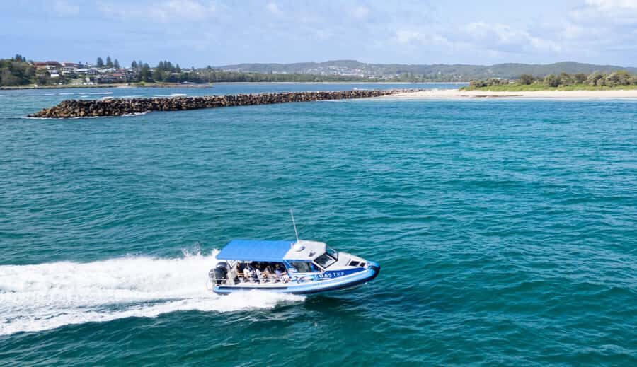Coastal Boat Tour from Lake Macquarie - The Experience in Detail