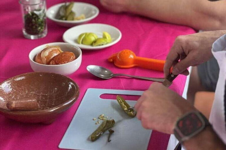 Cozumel: Salsa and Salsa Cooking and Dancing Experience - What Makes This Experience Stand Out