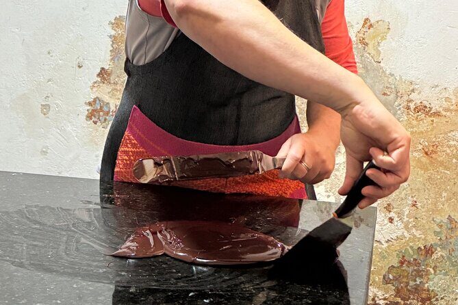 Create your own Oaxacan chocolate bar - What You’ll Experience During the Workshop