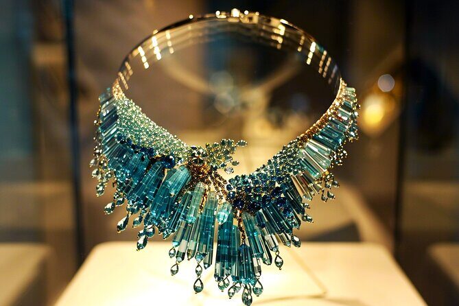 Dallas Local Fashion Designers Shopping Tour with a Stylist - What’s Included and What You’ll Receive