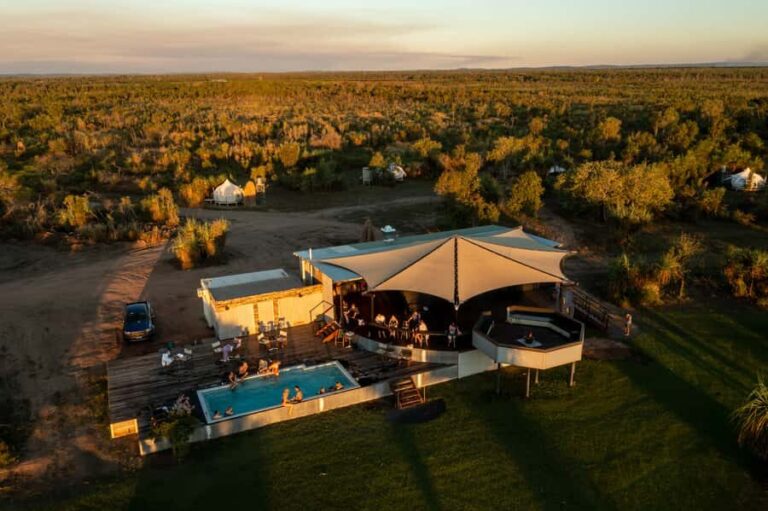 Darwin: Airboat Ride, Helicopter Flight, and Overnight Camp - The Aerial Perspective: Helicopter Flight