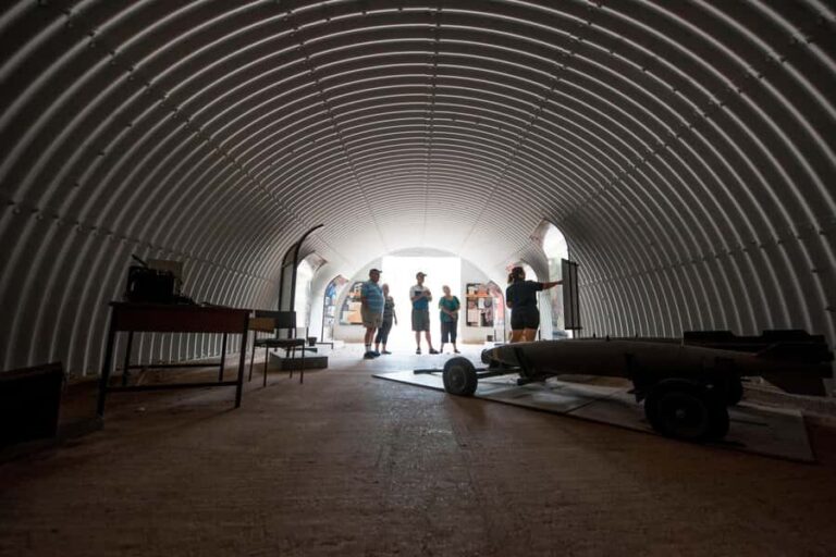 Darwin: Bombing of Darwin WW2 Tour with Harbor Cruise - Transportation, Timing, and Group Experience