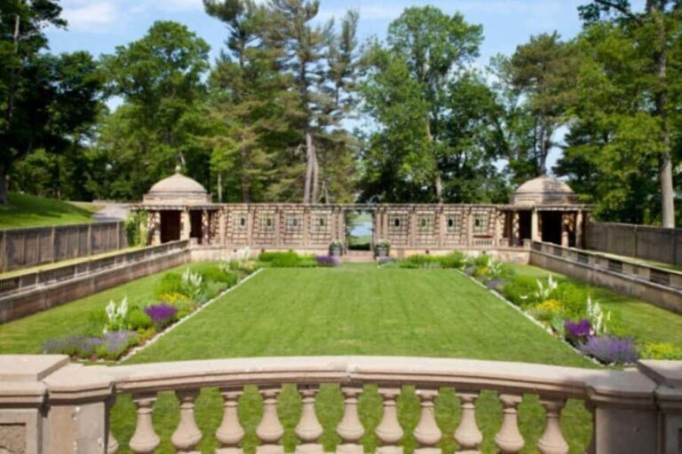 Day Trip from Boston: Hollywood & History Tour, Crane Estate - FAQ