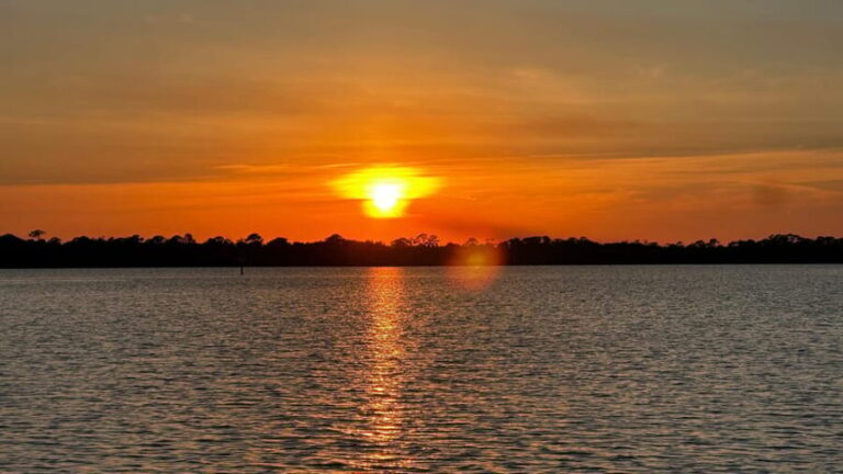 Daytona Beach: Small Group Champagne Sunset Cruise - Why This Cruise Works Well for Certain Travelers