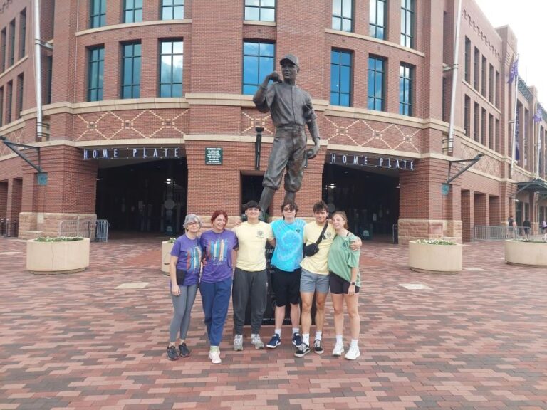 Denver: Private City Highlights Tour with Red Rocks - Exploring Red Rocks and Dinosaur Ridge