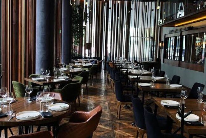 Dinner at Carmela Restaurant and salt - Who is This Experience Best For?