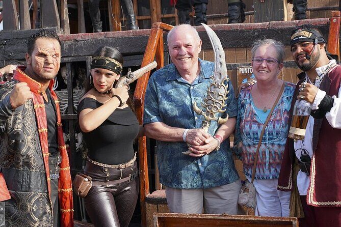 Dinner with pirates! Night Show and Dinner - Why This Tour Offers Great Value