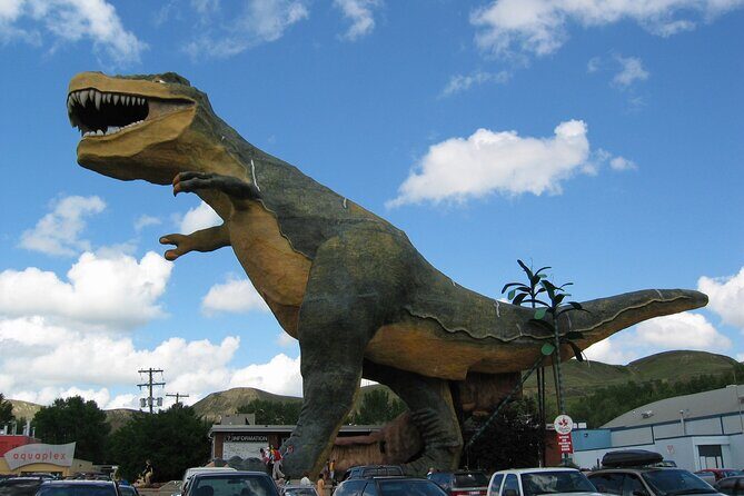 Dinosaurs, Canyons & Ghost Towns: Ultimate Drumheller Day Tour - Transportation and Group Size