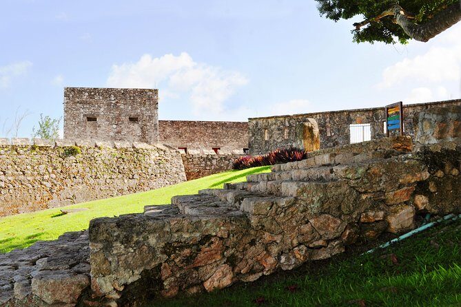 Discover Bacalar 7 Colors lagoon & Ponton Boat Ride from Tulum - Why This Tour Offers Great Value