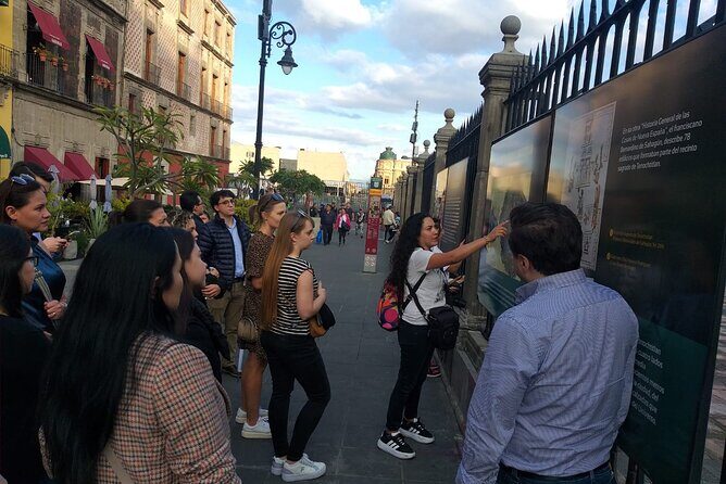 Downtown Mexico City and Bellas Artes entrance Private Tour - FAQ